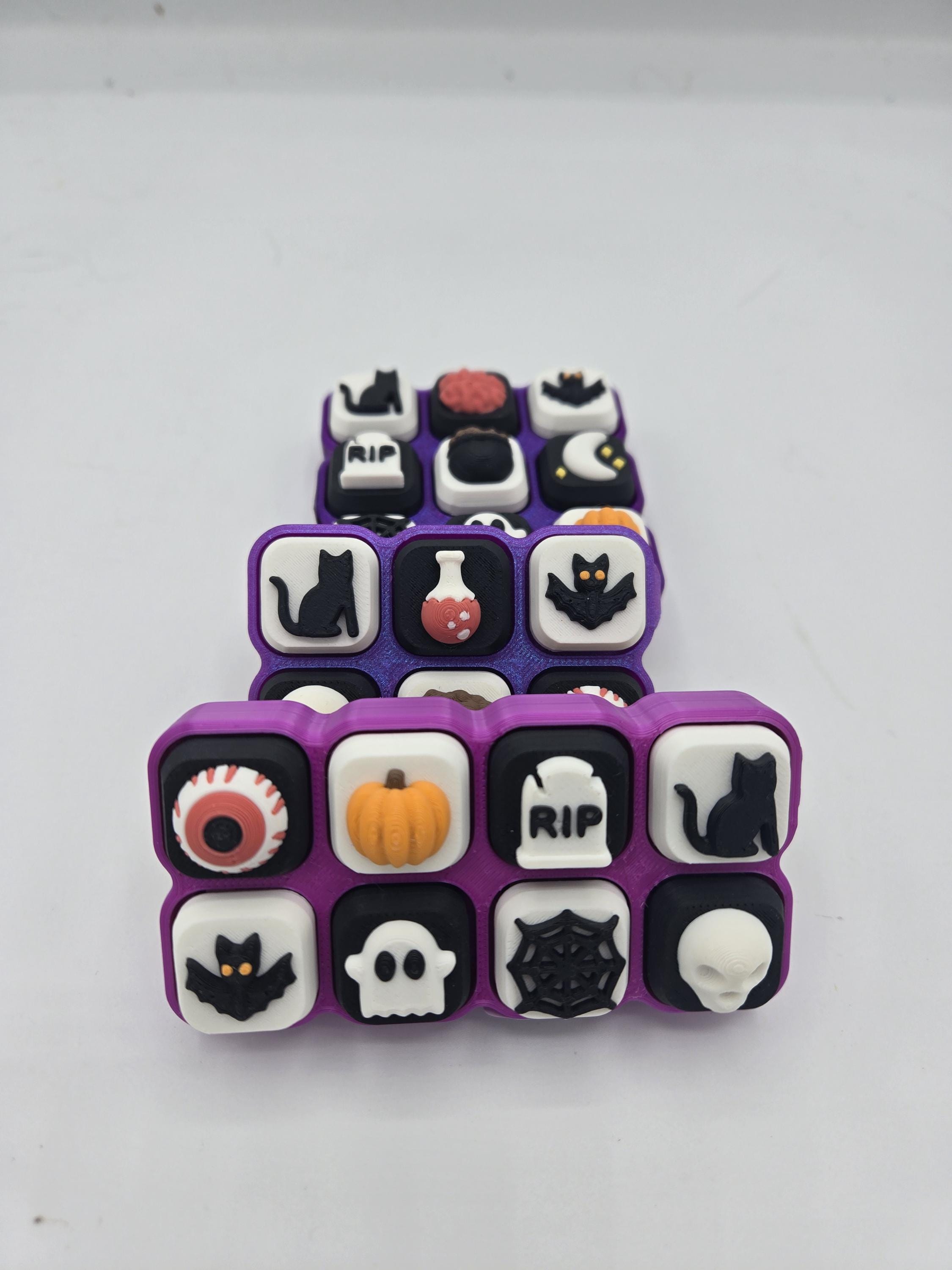 Fidgets - Clickers, Spinners, Gyros, Fidget Cubes etc. – ADHD Laser Focused